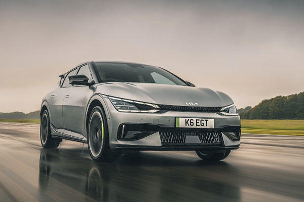 性能控看過來！576 匹馬力的 Kia EV6 GT 高性能跨界電旅準備在英國公開亮相::DDCAR 電動車