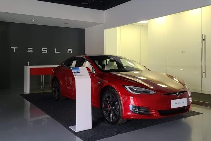 台灣特斯拉原廠中古車降價！Model S 二百萬有找，七天降幅最高 13 萬元::DDCAR 電動車
