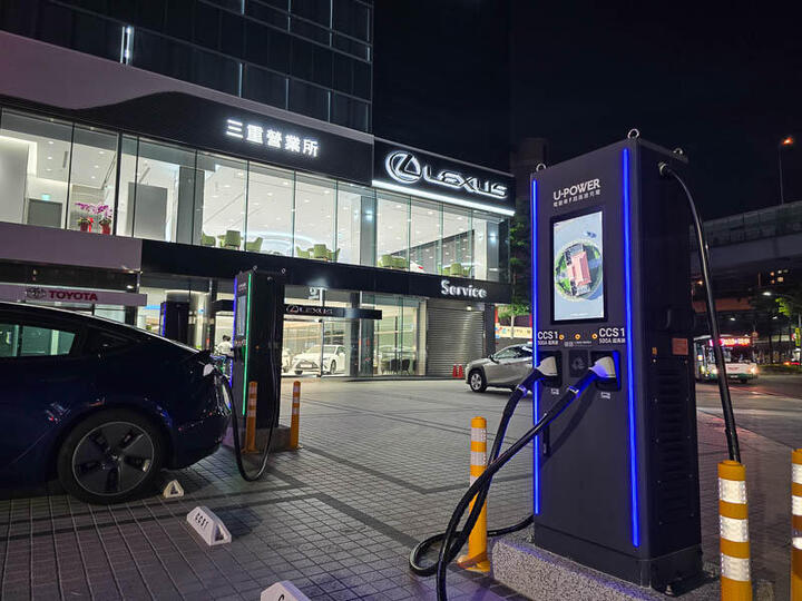 U-POWER 三重三和開站直擊：480kW 超快充進駐 Toyota / Lexus 旗艦據點，全面開放各品牌電動車::DDCAR 電動車