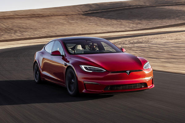 供需失衡？特斯拉再度延後 Model S、Model X 北美交車時程::DDCAR 電動車