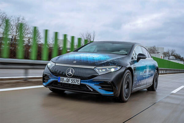 滿電續航力逼近一千公里！賓士固態電池電動車已開始上路測試::DDCAR 電動車