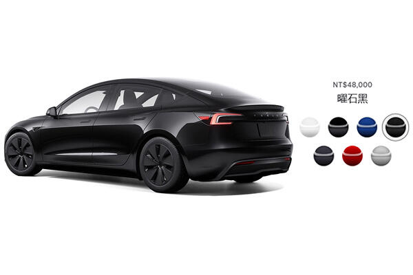 要價 4.8 萬元，特斯拉 Model 3 添「曜石黑」車色、Model Y 車色選配價也有調整::DDCAR 電動車