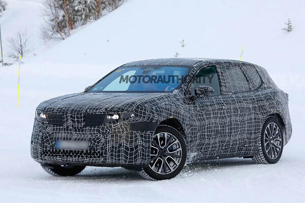 2025 年首發，BMW 新世代 iX3 造型大改續航力也升級、台灣也有機會能買到::DDCAR 電動車