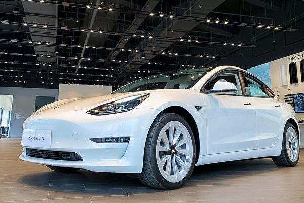 【快訊】Model 3 LR 台灣售價調漲 2.8 萬元，續航里程增加到 614 公里::DDCAR 電動車