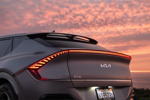 拿獎拿到手軟，Kia EV6 奪得 2023 年北美年度多功能車殊榮::DDCAR 電動車