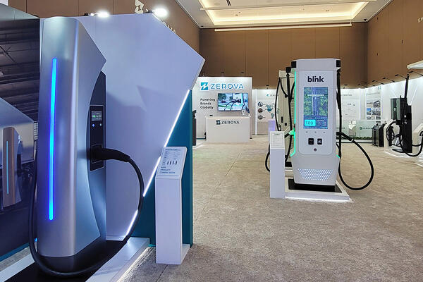 商用電動車超高功率快充設備，馳諾瓦科技在 CES 推出 MCS 百萬瓦充電系統::DDCAR 電動車