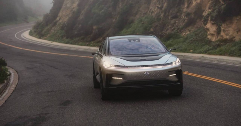 法拉第未來 FF91 超浮誇！內裝 11 片螢幕 讓乘客躺著看電影::DDCAR 電動車