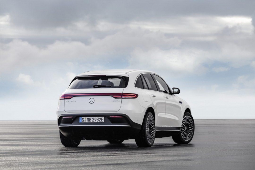 五分鐘看完賓士五款純電動車 EQ 車系 A/B/C/S/V 的最新資訊::DDCAR 電動車