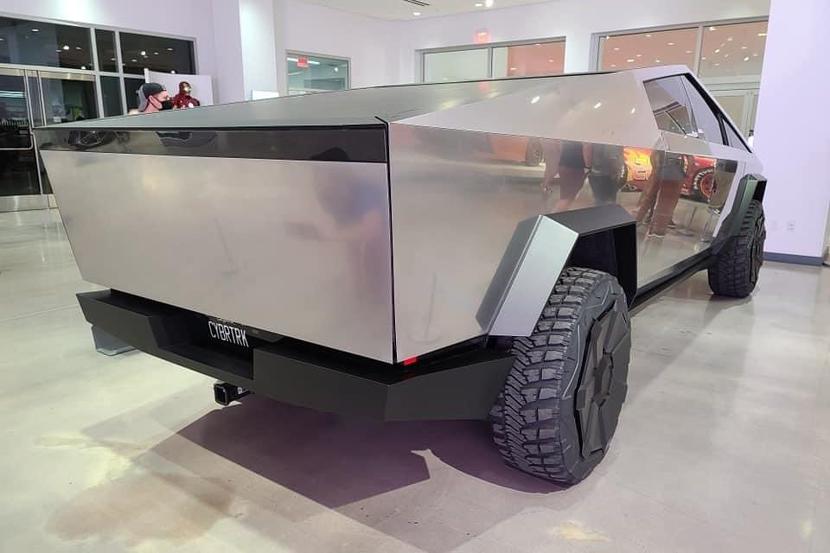 Cybertruck 訂單突破 80 萬張？！簡單公式教你算出排在第幾位！::DDCAR 電動車