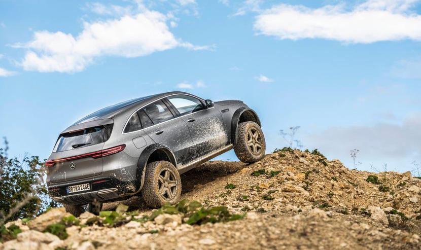秀肌肉啦！賓士超猛 EQC 4×4² 電動越野車，搭載比 G 系列更狂的強悍性能::DDCAR 電動車