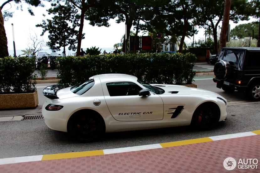 特別介紹 - 生不逢時的純電鷗翼：Mercedes-Benz SLS AMG Electric Drive::DDCAR 電動車
