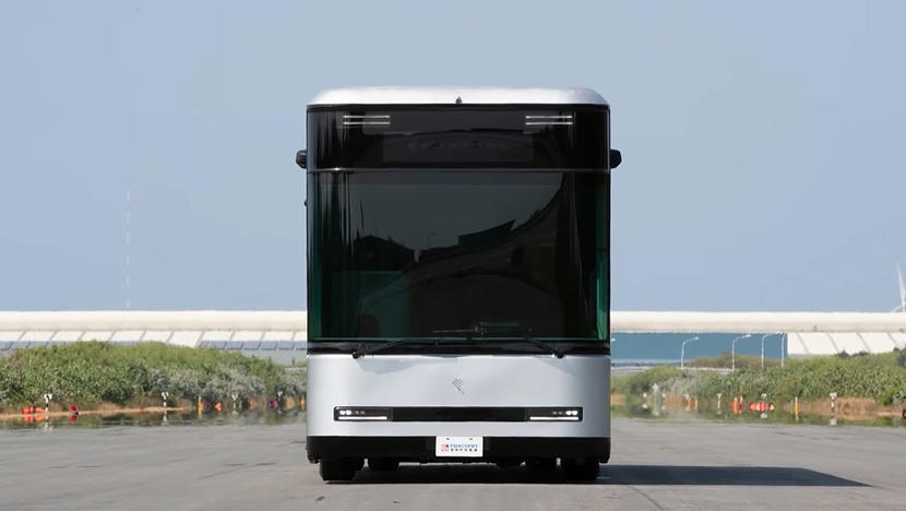 鴻海 MIH 平台三款電動車搶先亮相：豪華房車、純電休旅、E BUS 一次看光光::DDCAR 電動車