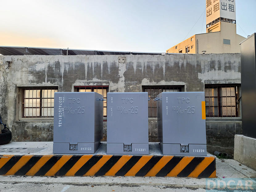 傳說中的特斯拉苗栗公館新超充，其實是 EVOASIS 即將啟用的快充站 (CCS1+CCS2)::DDCAR 電動車