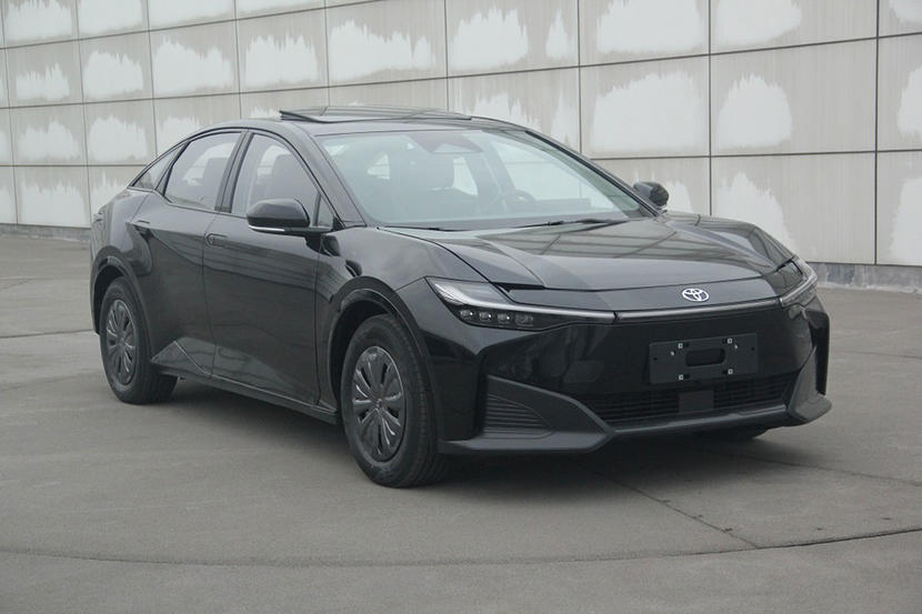 Model 3 同級對手、可能搭刀片電池，Toyota bZ3 純電房車發表前竟被「暴雷」::DDCAR 電動車
