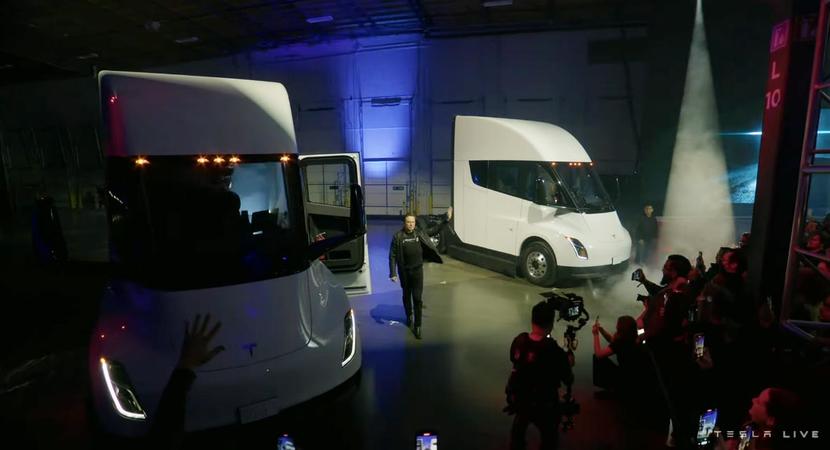 充電功率飆到 1MW！特斯拉 V4 超充明年報到，Semi、Cybertruck 率先適用::DDCAR 電動車