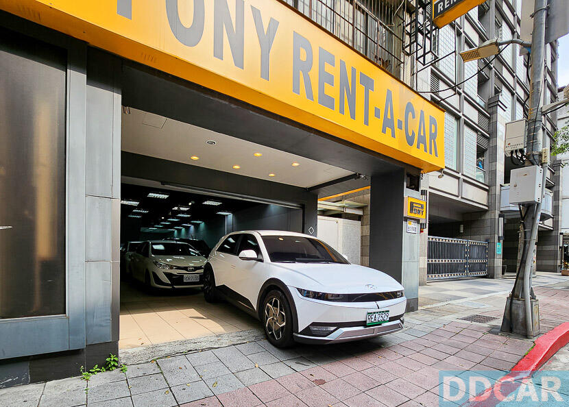 用手機 App 就能租到人氣電動車！WeMo RenTour x 小馬租車四輪純電方案一手體驗::DDCAR 電動車