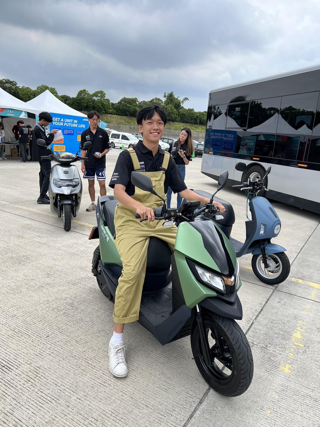 上市限時優惠起跑入手價最低 7 萬有找，eMOVING EZ-R 8 月 15 日勁電來襲::DDCAR 電動車