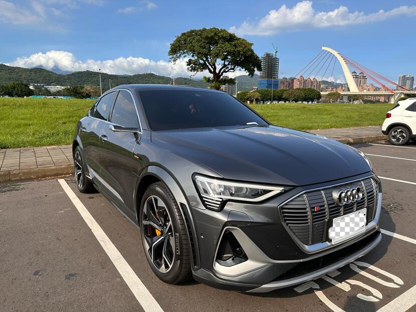 除了帥不知道要如何形容！ Audi e-tron S Sportback 試駕心得：想擁有的夢想級電動車::DDCAR 電動車