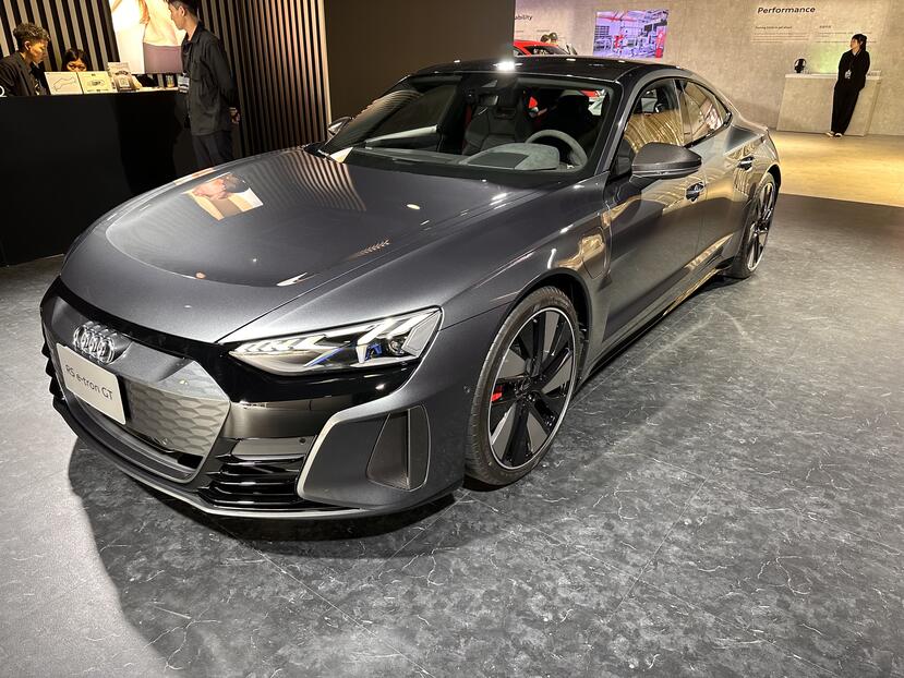 除了帥不知道要如何形容！ Audi e-tron S Sportback 試駕心得：想擁有的夢想級電動車::DDCAR 電動車