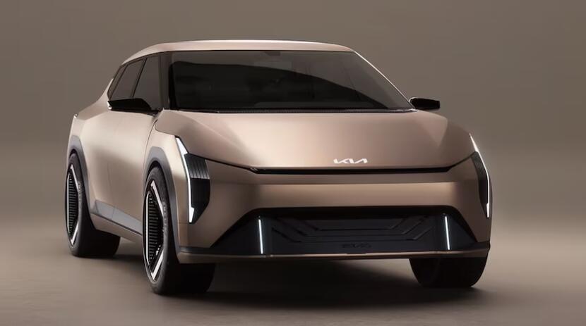 Kia 純電車隊再添新成員：EV3 純電跨界、EV4 純電轎跑概念車聯袂登場::DDCAR 電動車