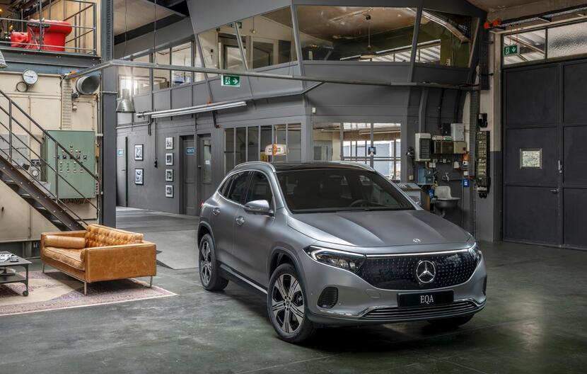 維持單一車型、續航力小幅升級，小改款賓士 EQA 純電跨界休旅快來了::DDCAR 電動車