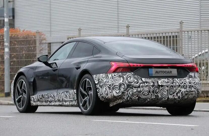 動力更猛、內裝也會調整，Audi e-tron GT 純電轎跑將推改款車型::DDCAR 電動車