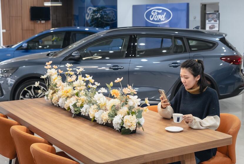 完善品牌體驗與 EV 專業服務還設有 CCS2 快充，Ford 台東豐樂展示中心嶄新亮相::DDCAR 電動車