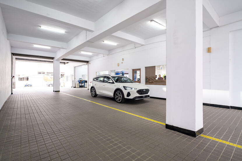 完善品牌體驗與 EV 專業服務還設有 CCS2 快充，Ford 台東豐樂展示中心嶄新亮相::DDCAR 電動車