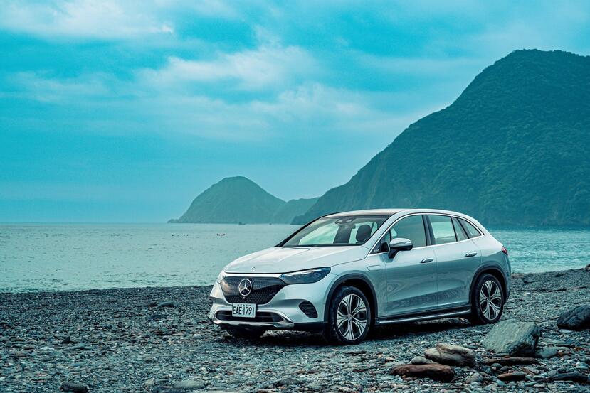 純電星旅程，礁溪寒沐酒店全新住房專案讓你自駕賓士 EQE SUV 暢遊礁溪::DDCAR 電動車