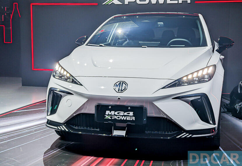 零百加速 3.8 秒極速國產純電車！MG4 開價百萬元有找，購車就送萬元充電金::DDCAR 電動車