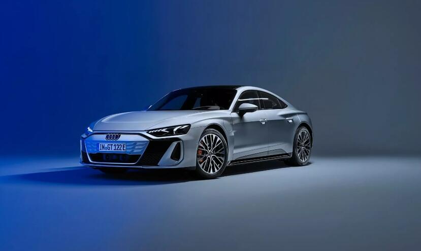Audi 新款 e-tron GT 報到：動力、續航更優，還有零百加速 2.5 秒的 Performance 新車型::DDCAR 電動車