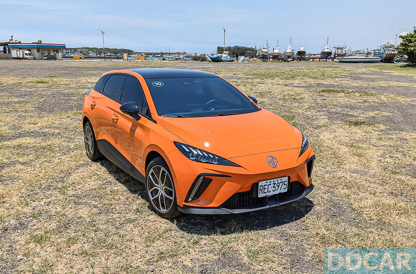 百萬元有找純電車新選擇，MG4 EV 旗艦版續航力、電耗上路實測::DDCAR 電動車