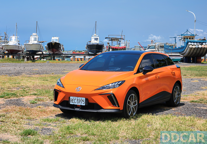 百萬元有找純電車新選擇，MG4 EV 旗艦版續航力、電耗上路實測::DDCAR 電動車