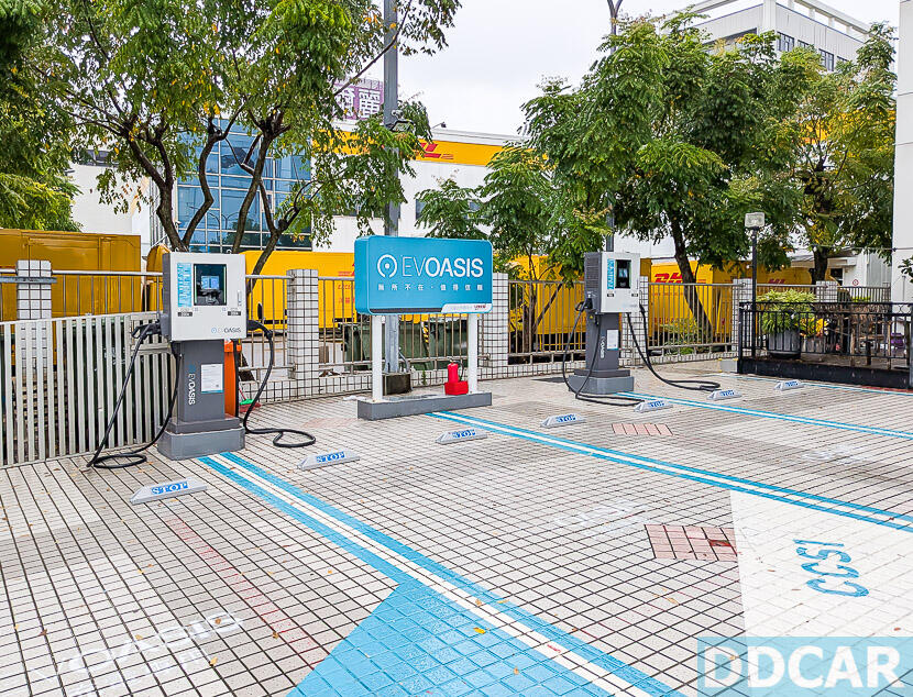 加碼送電動車友專屬好禮，EVOASIS 和禮客 OUTLET 聯手推好康、年底拚千座充電樁::DDCAR 電動車