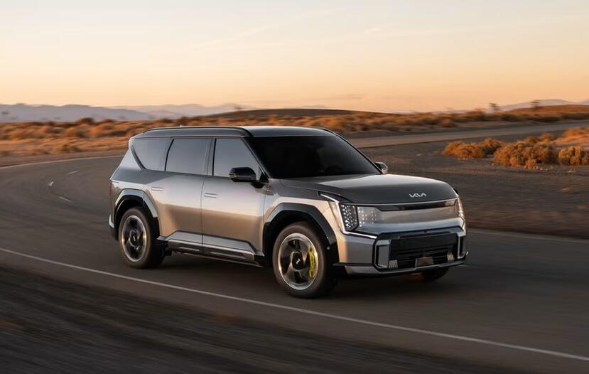 馬力衝上 501 匹！Kia EV9 GT 化身高性能純電休旅，讓全家大小一起享受極速快感::DDCAR 電動車