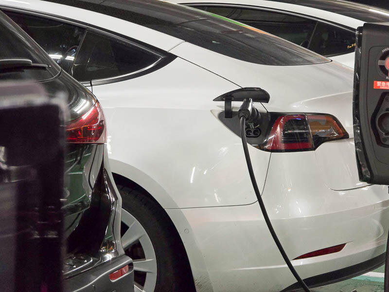 32 格 AC/DC 快慢充車位！正好停攜手創玖科技，打造南港車站地下停車場智慧充電服務::DDCAR 電動車