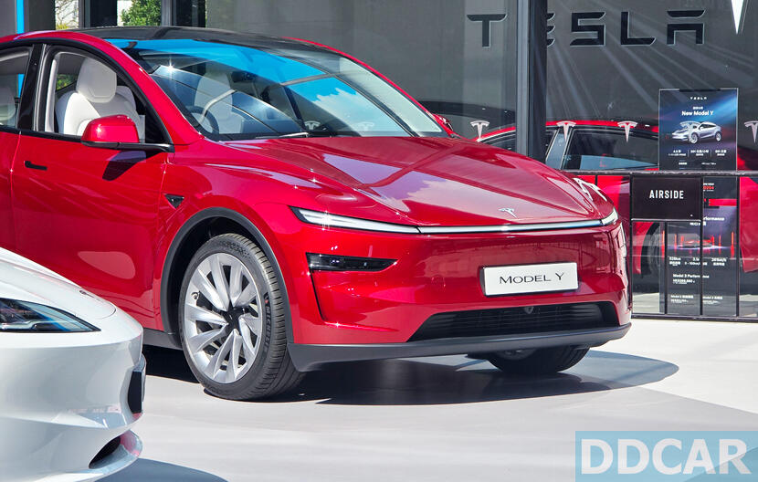 458 匹最大馬力！特斯拉全新 Model Y Performance 今年稍晚報到，也確認會有七座選項::DDCAR 電動車