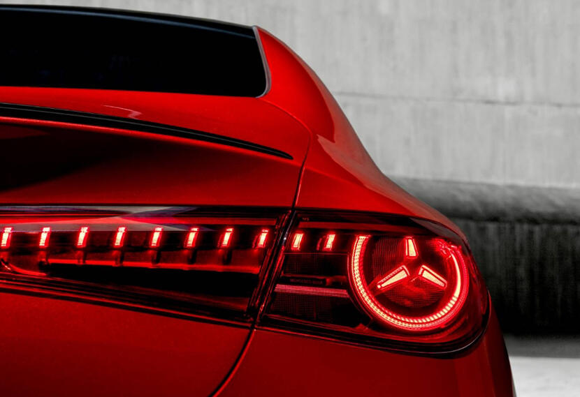 滿電能跑近 800 公里！賓士純電 CLA 導入矽陽極電池和二速變速箱、首搭 MB.OS 系統::DDCAR 電動車