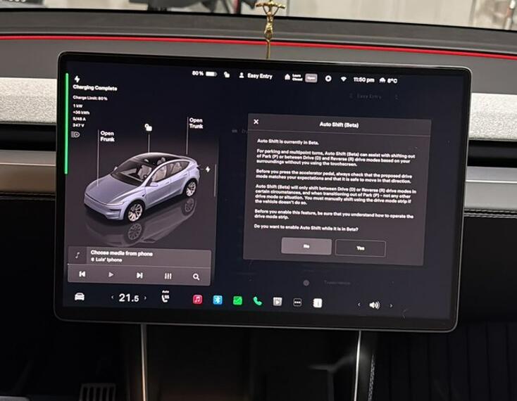自動幫你判斷要用 D 檔或 R 檔，特斯拉全新 Model Y 台灣還沒交車就有新功能報到::DDCAR 電動車