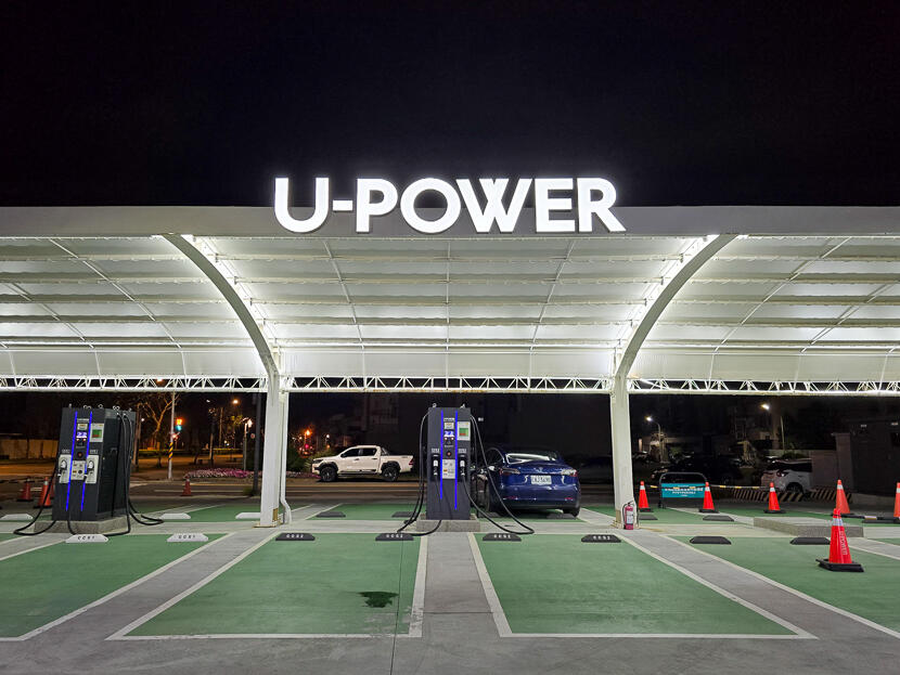 踩點 U-POWER 台南安平永華站，不意外的又是一個又快又方便的旗艦大站::DDCAR 電動車