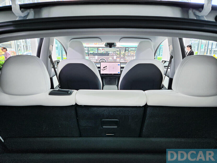 特斯拉全新 Model Y 來了！5/3 進駐全台展示中心、6 大賞車必看亮點全攻略！::DDCAR 電動車