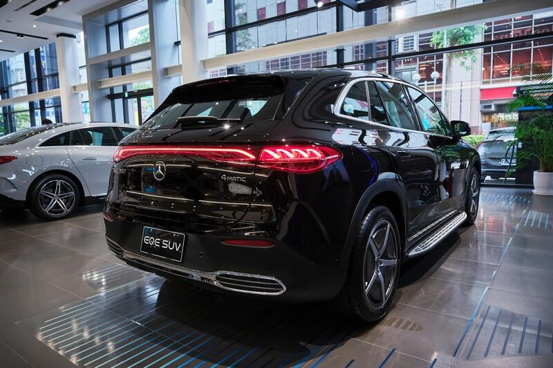 禮遇大滿貫！賓士 EQE SUV 迎來購車優惠高峰，全面升級電動豪華日常趁現在::DDCAR 電動車
