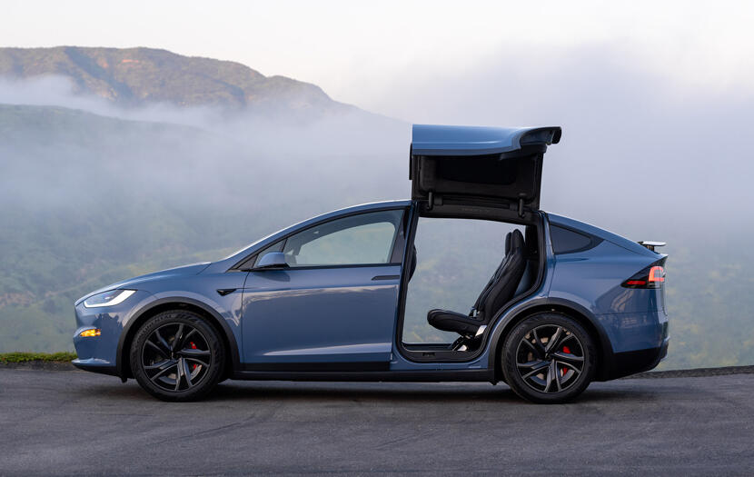 新車色、隔音升級、多了前鏡頭，特斯拉新款 Model X、S 主要進化重點解析::DDCAR 電動車